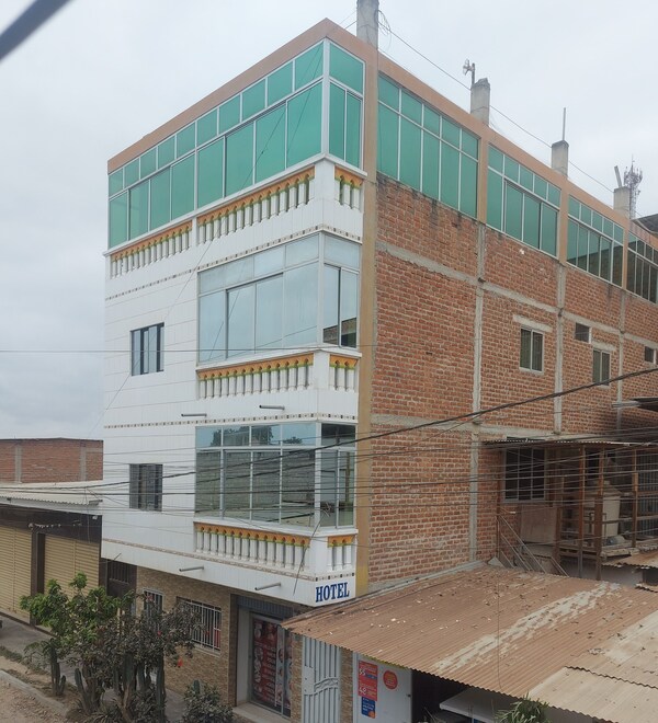 Puerto Pizarro Inn - Tumbes