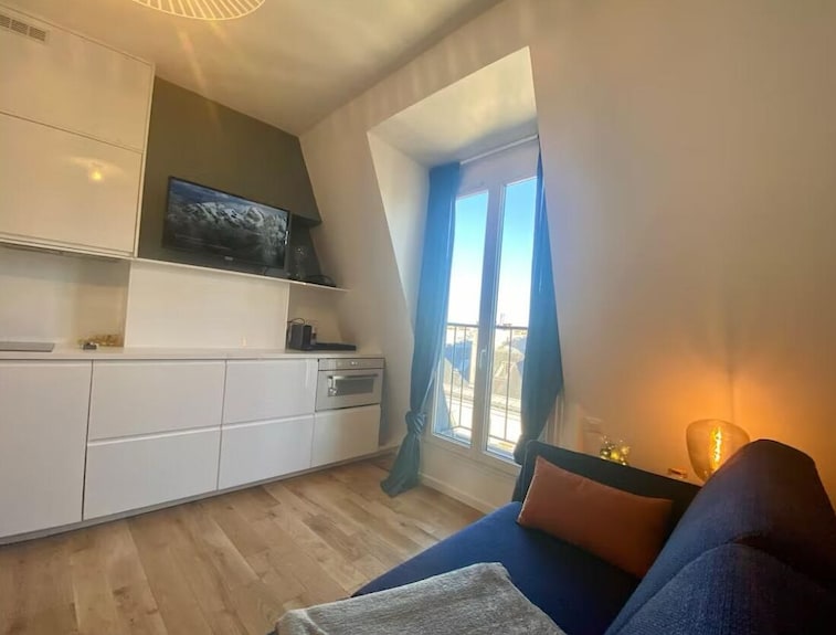 Top Floor Paris Studio - View Of Rooftops And Monuments - Párizs