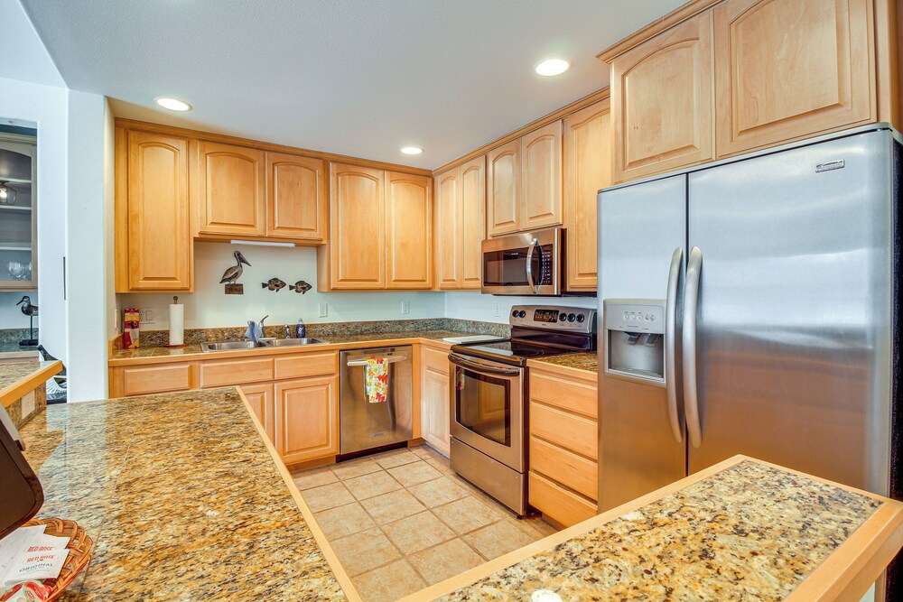 Riverfront Apt In Old Town Florence! - Florence, OR