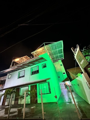 Fachada da propriedade