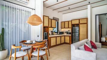 Vila | Área de estar | TV de tela plana 45 polegadas com canais a cabo