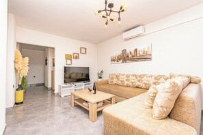 Apartamento (A1) | Sala | Televisor 