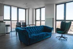 Apartamento | Sala de estar | TV de ecrã plano 