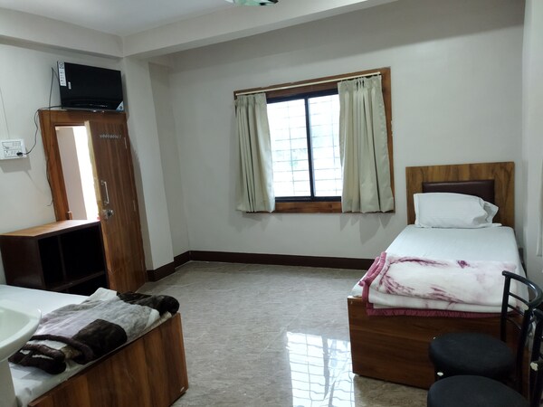 Sr Hotel Kilerama Ashta - Ashta