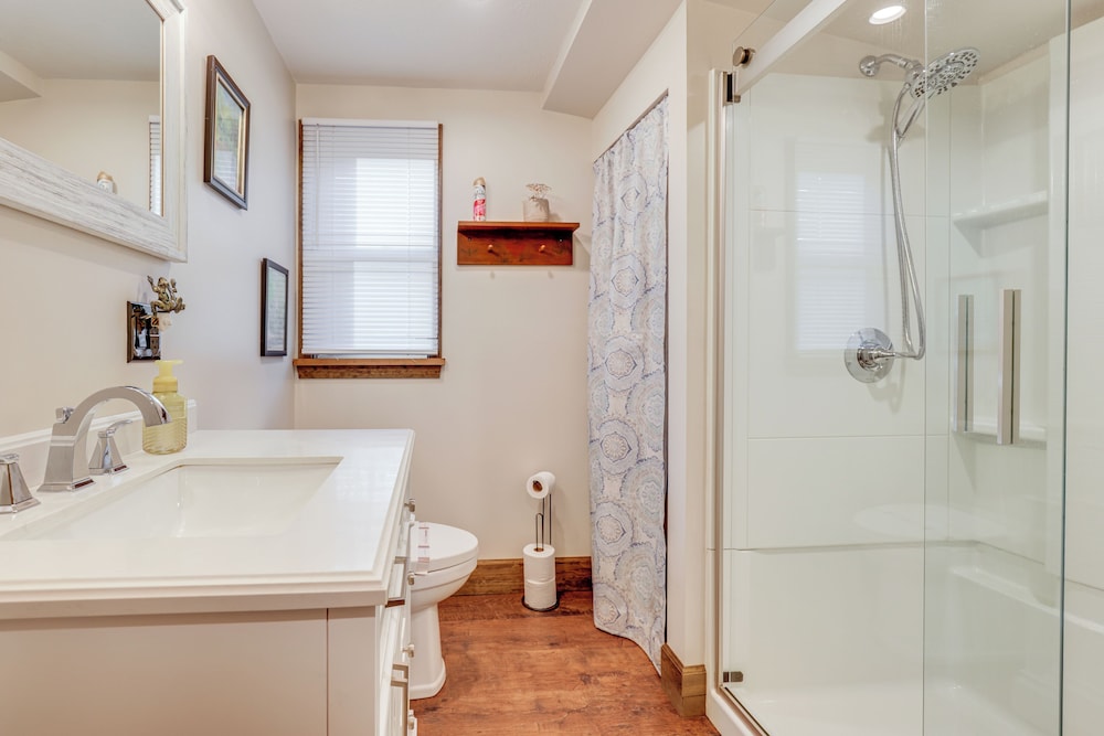 Hike, Soak, Stargaze: Cohocton Cabin On 25 Acres - Finger Lakes, NY