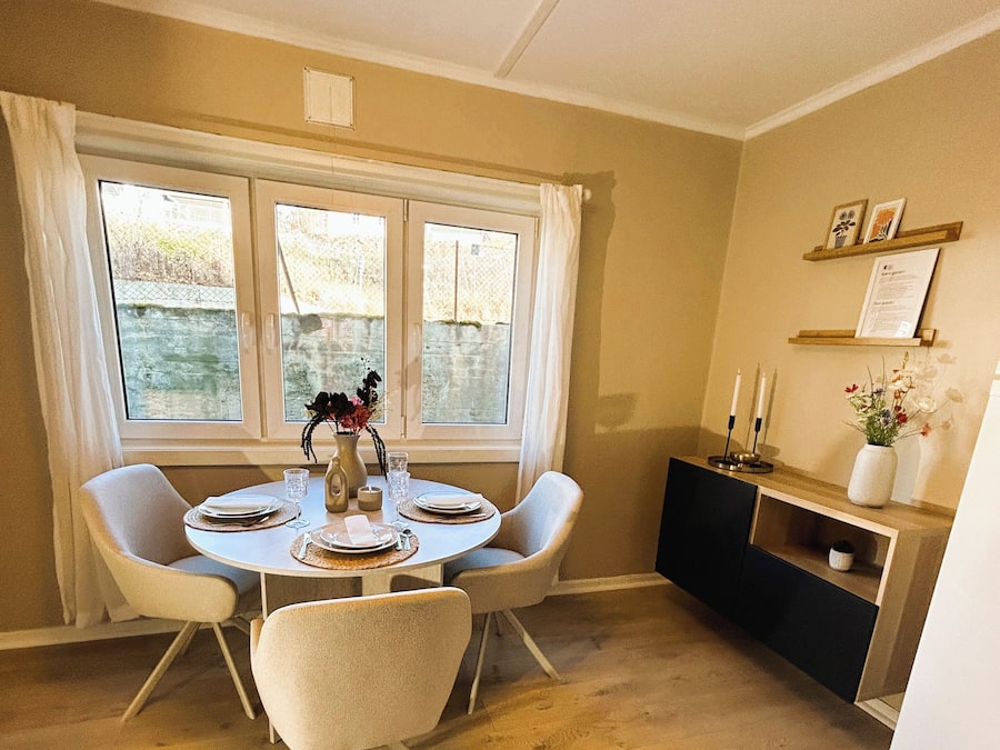 Quarto triplo conforto | Cozinha privada | Talheres/pratos/utensílios de cozinha