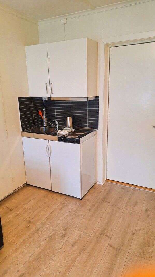 Quarto Quádruplo Económico | Cozinha privada | Utensílios de cozinha 