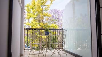 Dias Studio | Terraço/pátio interior