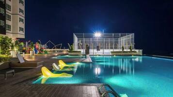 Piscina exterior