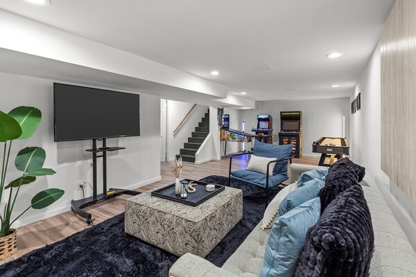 The Secret Sojourn | Jz Vacation Rentals - O'Fallon, MO