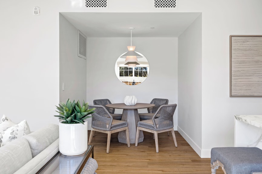 2 Bedroom Suite With Private Yard & Off-street Parking. Full Kitchen & Living. - Solvang, CA