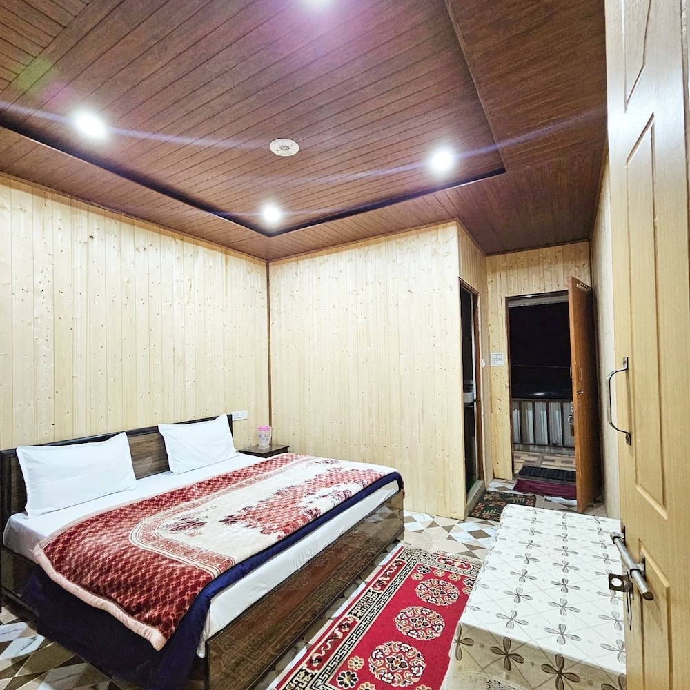 Chopta Gaurav Hotel - Chamoli