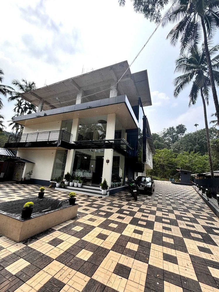 에바라 엔클레이브 레지던시 - 코다구