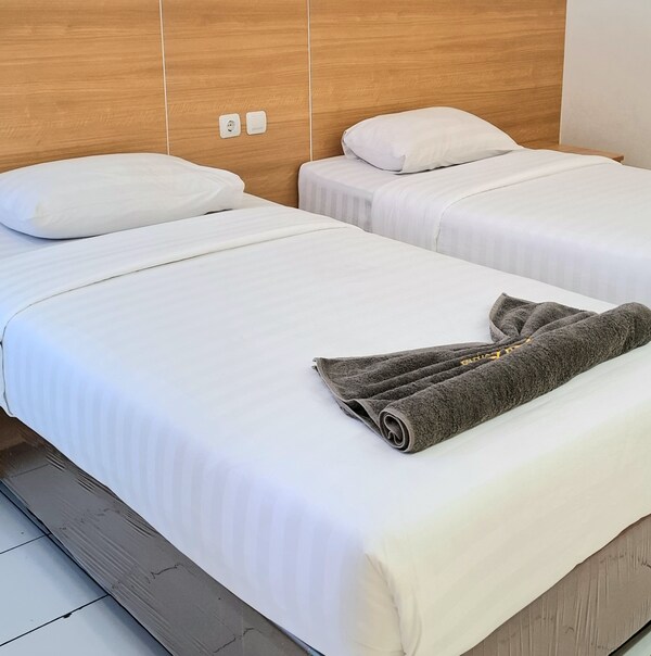 Royal Kencana Hotel - Jepara
