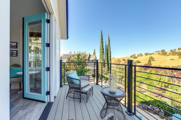 Steps To Sutter Creek: Chic Wine Country Cottage - Jackson Rancheria Casino Resort