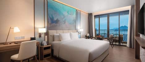 Suíte estúdio superior, sacada, vista para o vale | 1 quarto, quartos à prova de som, ferros/tábuas de passar roupa