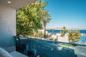 Apartamento Deluxe em Condomínio Fechado, 3 quartos, varanda, vista para o mar | Varanda