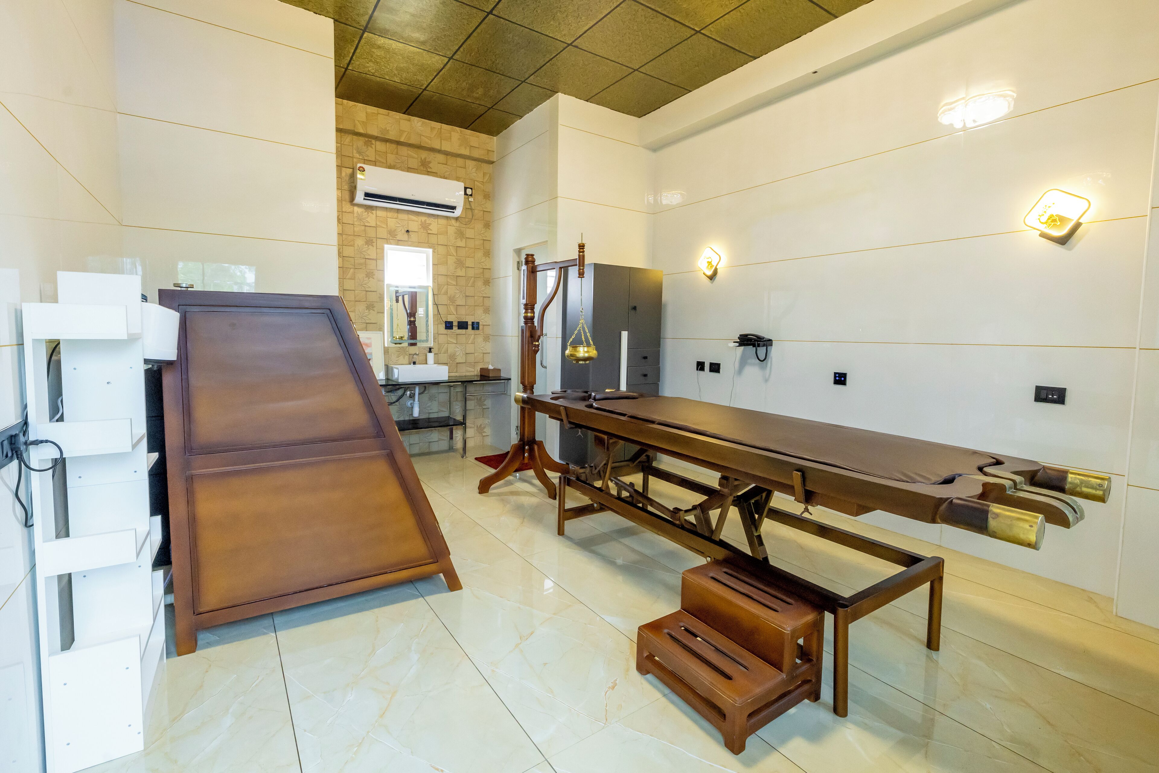 Sala(s) para tratamentos a casais, sauna, tratamentos corporais 