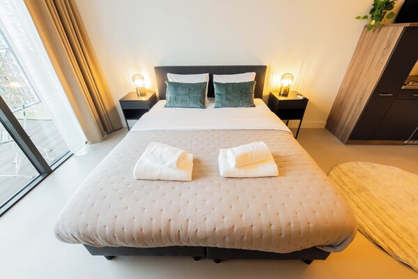 Alphabet Apartments Brede Hilledijk - Rotterdam