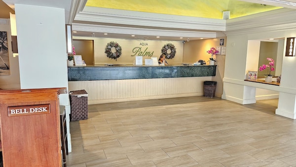 Palms At Waikiki By Tropical Escapes - Honolulu