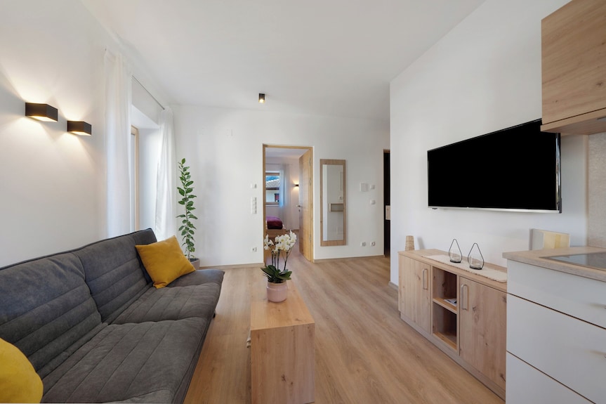 Apartment 'Fuchsberger A' With Mountain View, Wi-fi And Air Conditioning - Lana