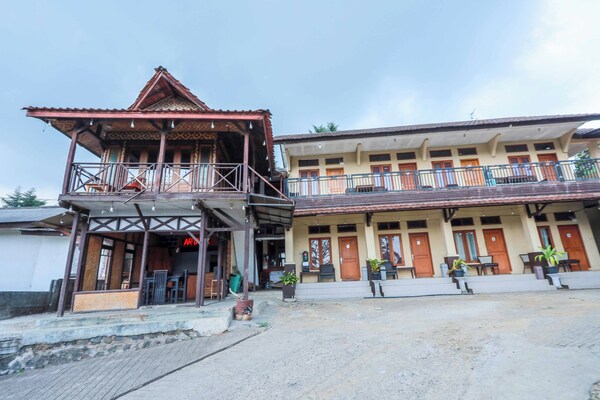 Arba Artana & Chipsari Hotel Pangalengan - Jawa Barat