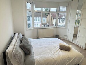 Casa | 3 quartos, ferros/tábuas de passar roupa, Wi-Fi de cortesia