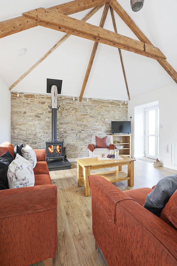 Trotters, Barn Conversion On Edge Of Mount Hawke - St Agnes