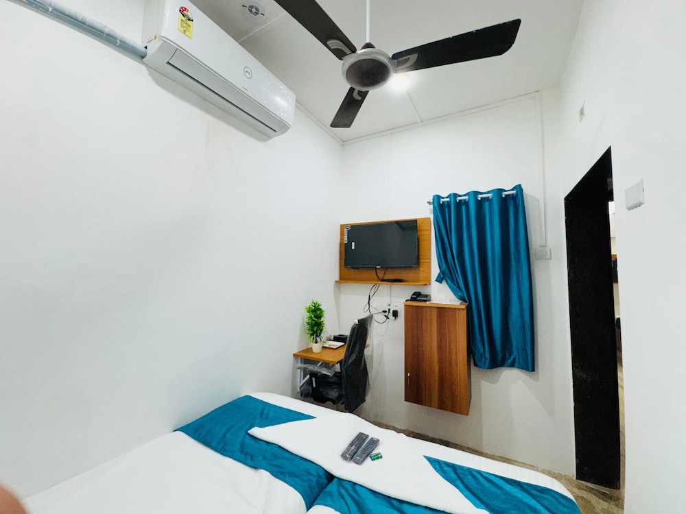 Hotel Raksha Residency - Thane