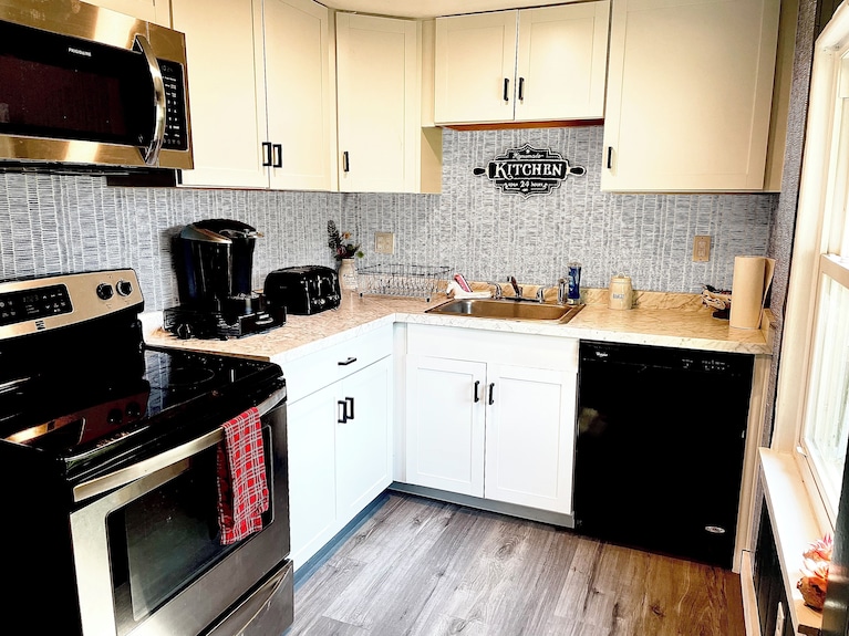 Charming 3-bedroom Farmhouse In Baker - Floride