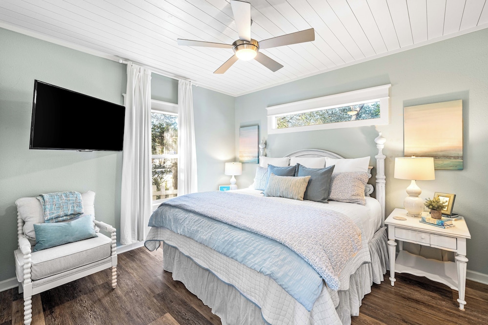 By the sea, beyond ordinary at Cottage By The Sea/Private Beach Access/Pet Friendly/Community ...