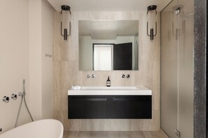 Apartamento de Luxo | 4 quartos, roupa de alta qualidade, cofre no quarto 