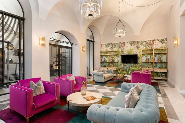 Palazzo Pazzi Vitali Luxury Apartments - Florence