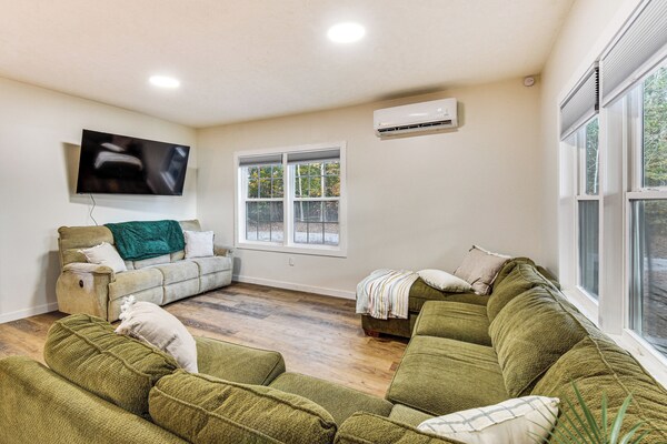 Lake-view Home In Statham W/ On-site Fishing - Athens, GA