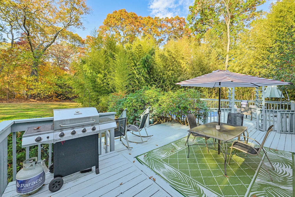 Tranquil & Pet-friendly Estate On Long Island! - Stony Brook, NY