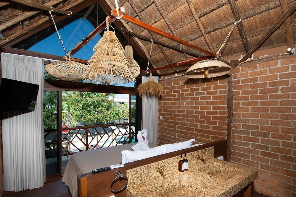 Kabañas & Beach Club Ojo De Agua - 