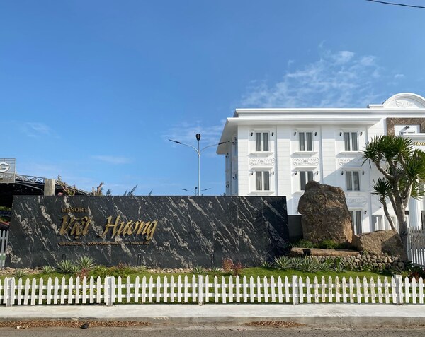 Việt Hương Palace - Phan Rí Cửa