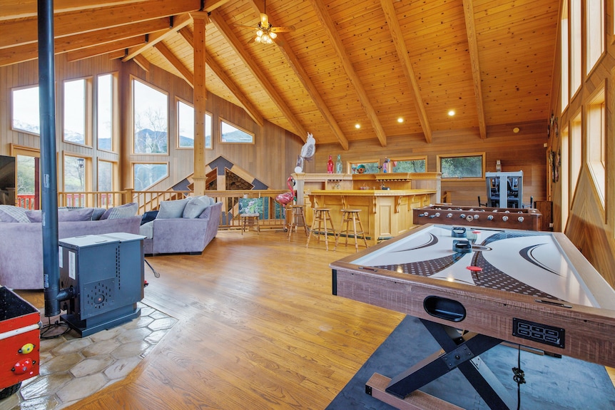 Majestic Riverfront Chalet Is Set Down A Serene And Private Drive. - California