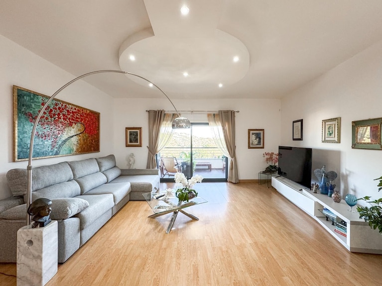 Apartment At Lagos Marina Park With Pool - Lagos