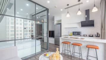 Suite Deluxe, Vista para a cidade | 1 quarto, Wi-fi grátis