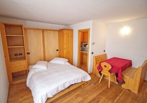 Apartamento | 1 quarto, cofre no quarto, berços/camas para crianças, Wi-fi grátis 