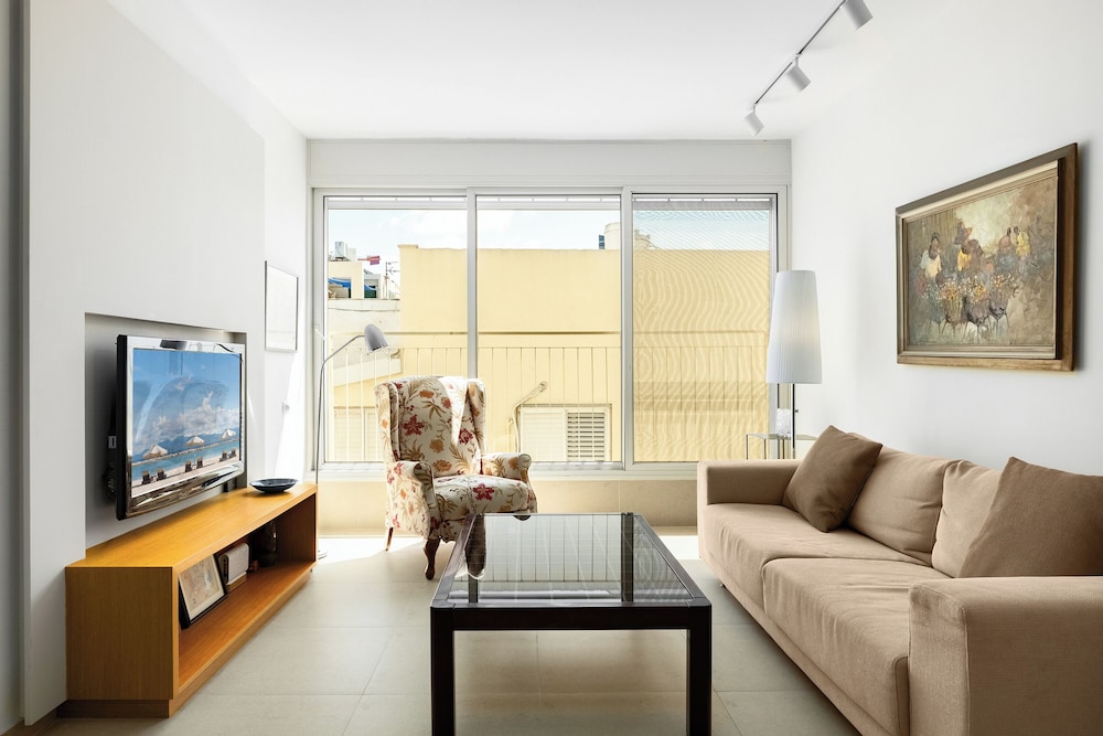 Chic Bright Urban Escape By Sea N' Rent - Tel Aviv-Yafo