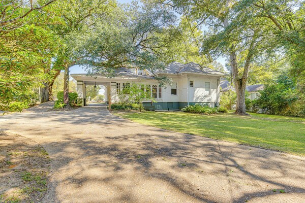 1 Mi To Dtwn Meridian: Historic Home W/ Porch! - Meridian, MS