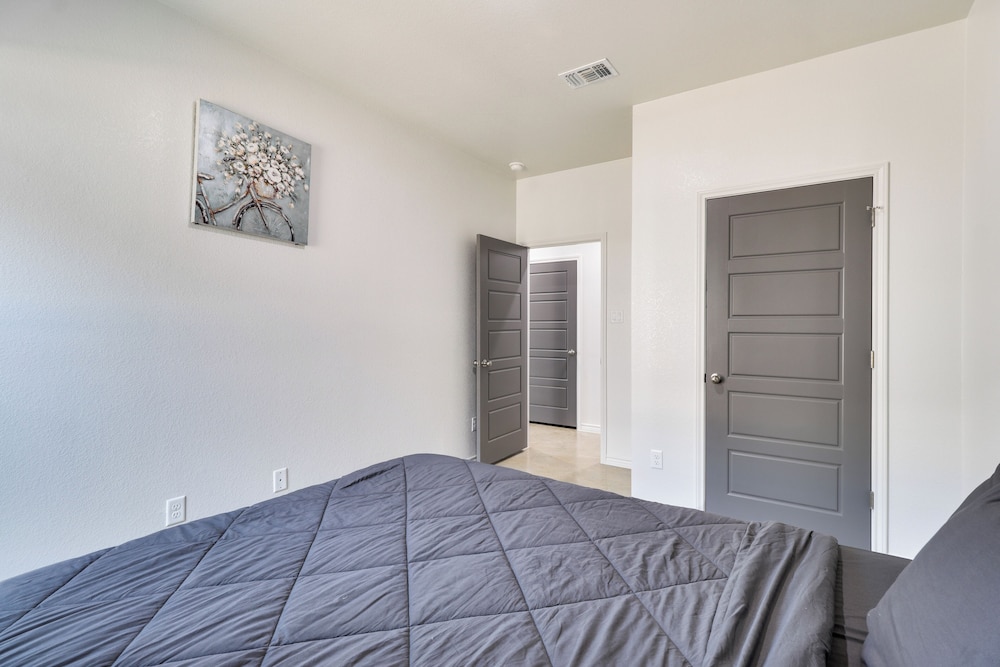 Newly Built Home: Close To Parks & Dining! - Temple, TX