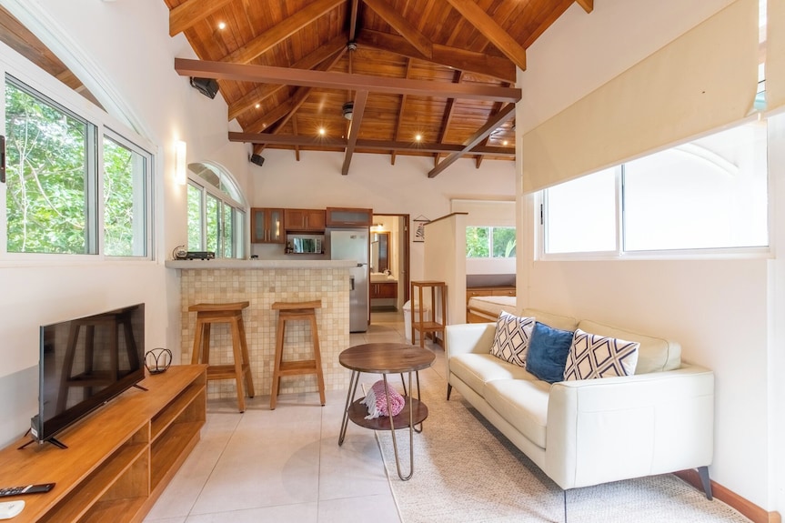 Casita Mariposa | Stylish Studio Retreat In Guiones - Nosara