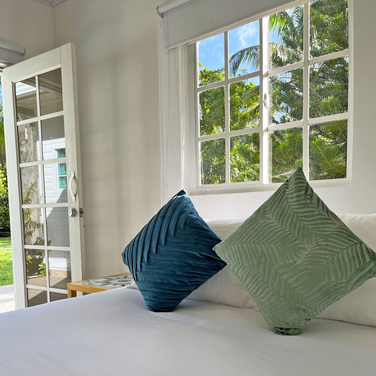 Quarto casal superior | Cofres nos quartos, quartos à prova de som, Wi-Fi de cortesia