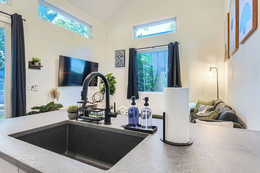 Luxury Tiny Home - King Bed - 5 Min To Dt - Austin