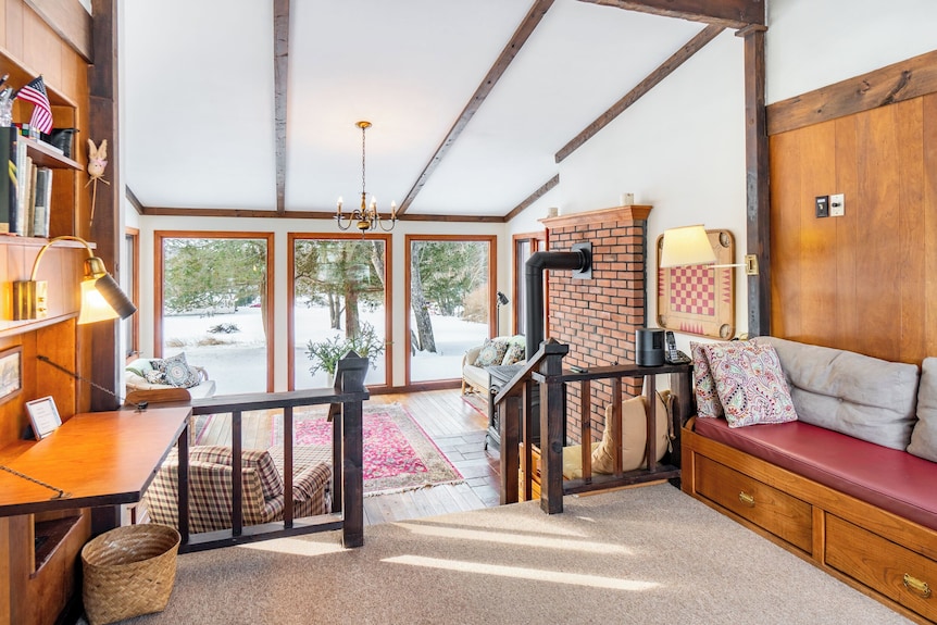 Cozy Cottage In Berkshires: Minutes To Jiminy Peak - Pittsfield, MA