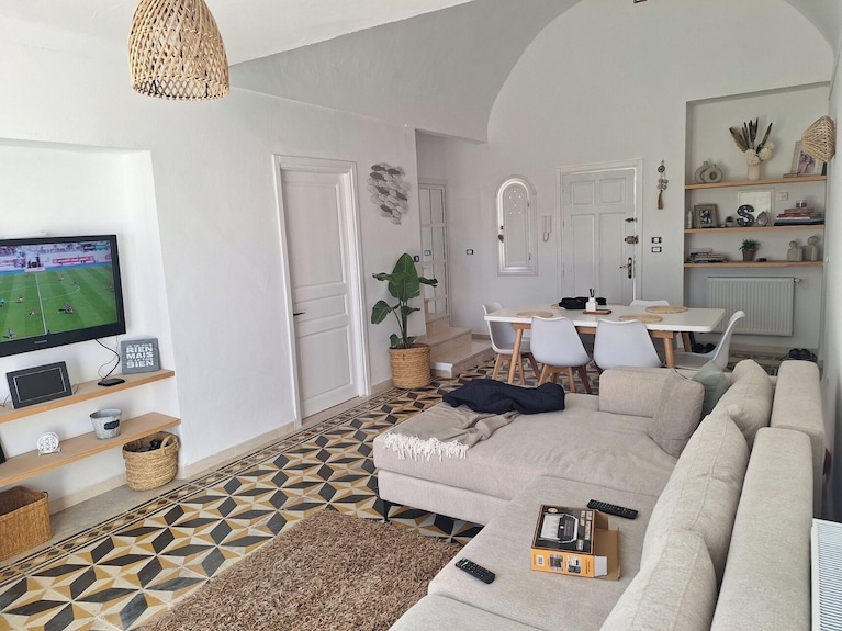 Independent Villa Floor, Next To The Sea! Ideal For Families - Hammamet