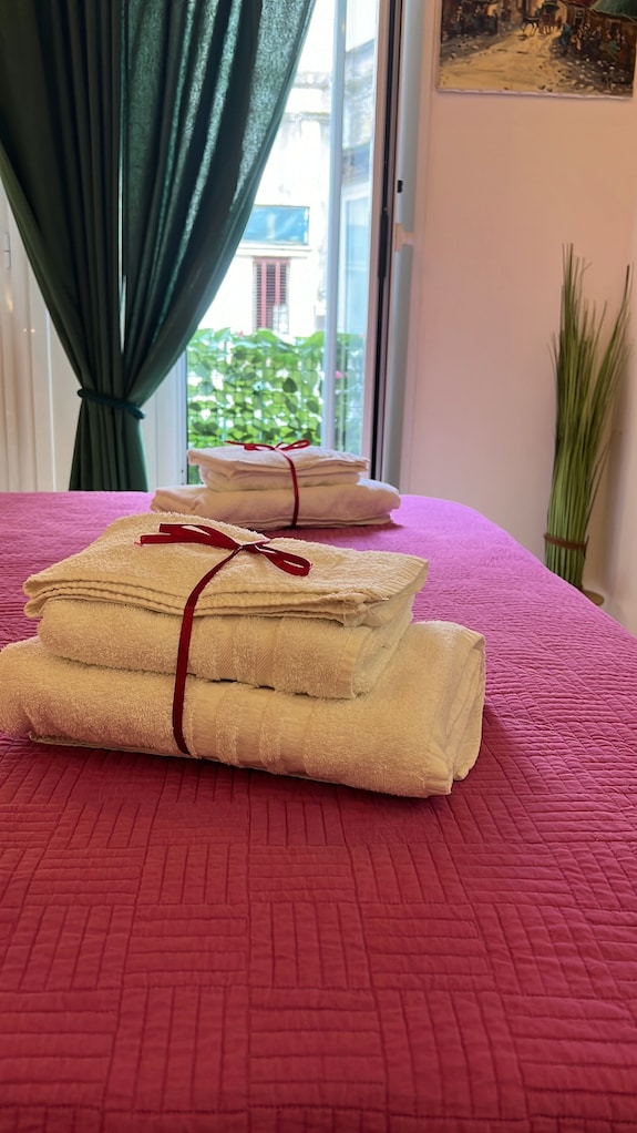 Cozy Studio Apartment With Elevator And Kitchenette In The Center Of Naples - Frattamaggiore